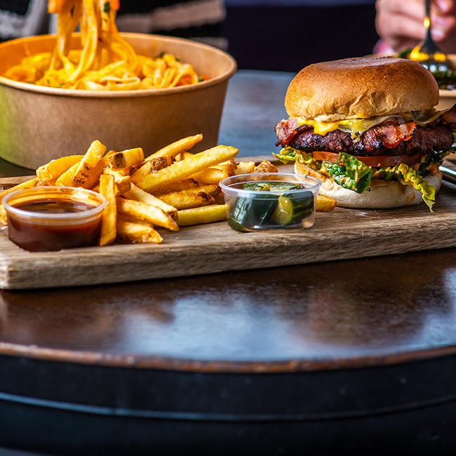 The Warren Country Pub & Restaurant in Wokingham Berkshire